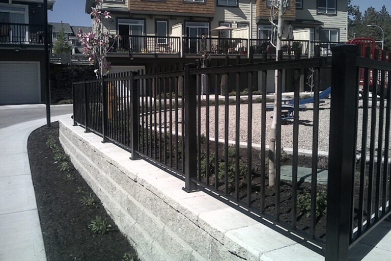 Custom Railings - Aluminum, Glass | Okanagan Sundeck Centre