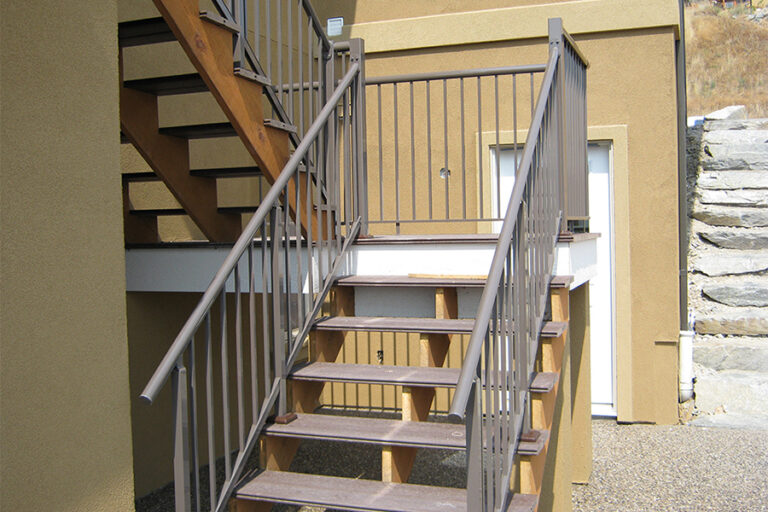 Stair Railing and Gates - Aluminum | Okanagan Sundeck Centre